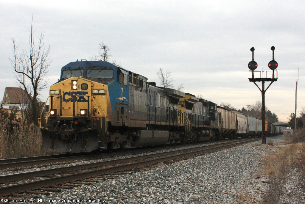 CSX 7 at Rossville interlocking